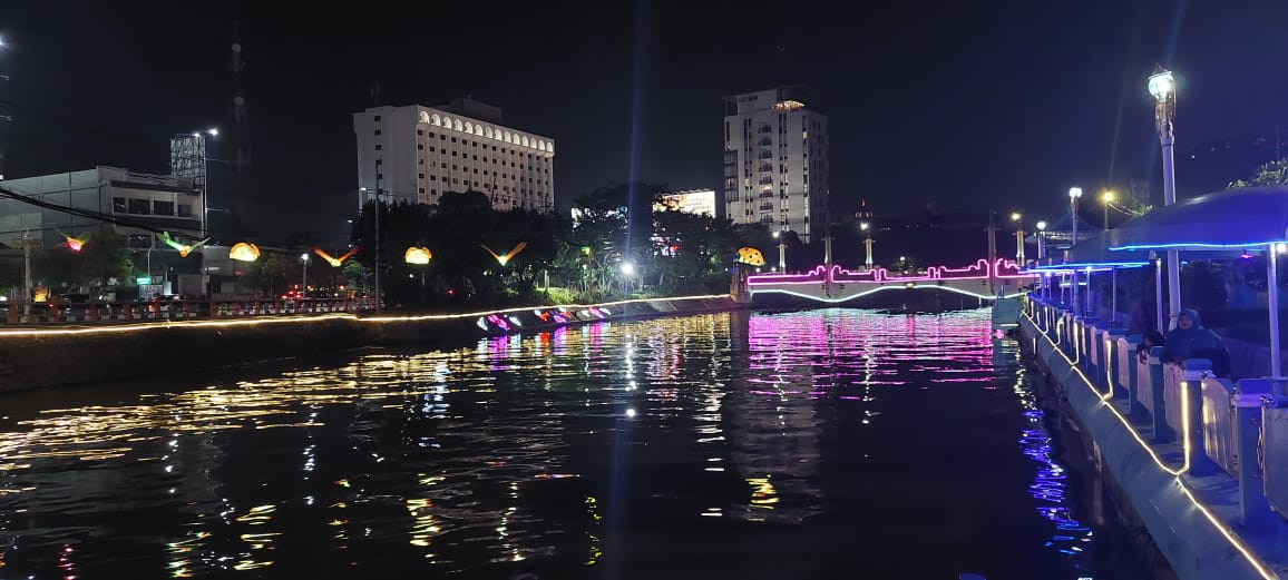 KALIMAS NIGHT CRUISE BISA MENJADI ATRAKSI WISATA MALAM UNGGULAN ...